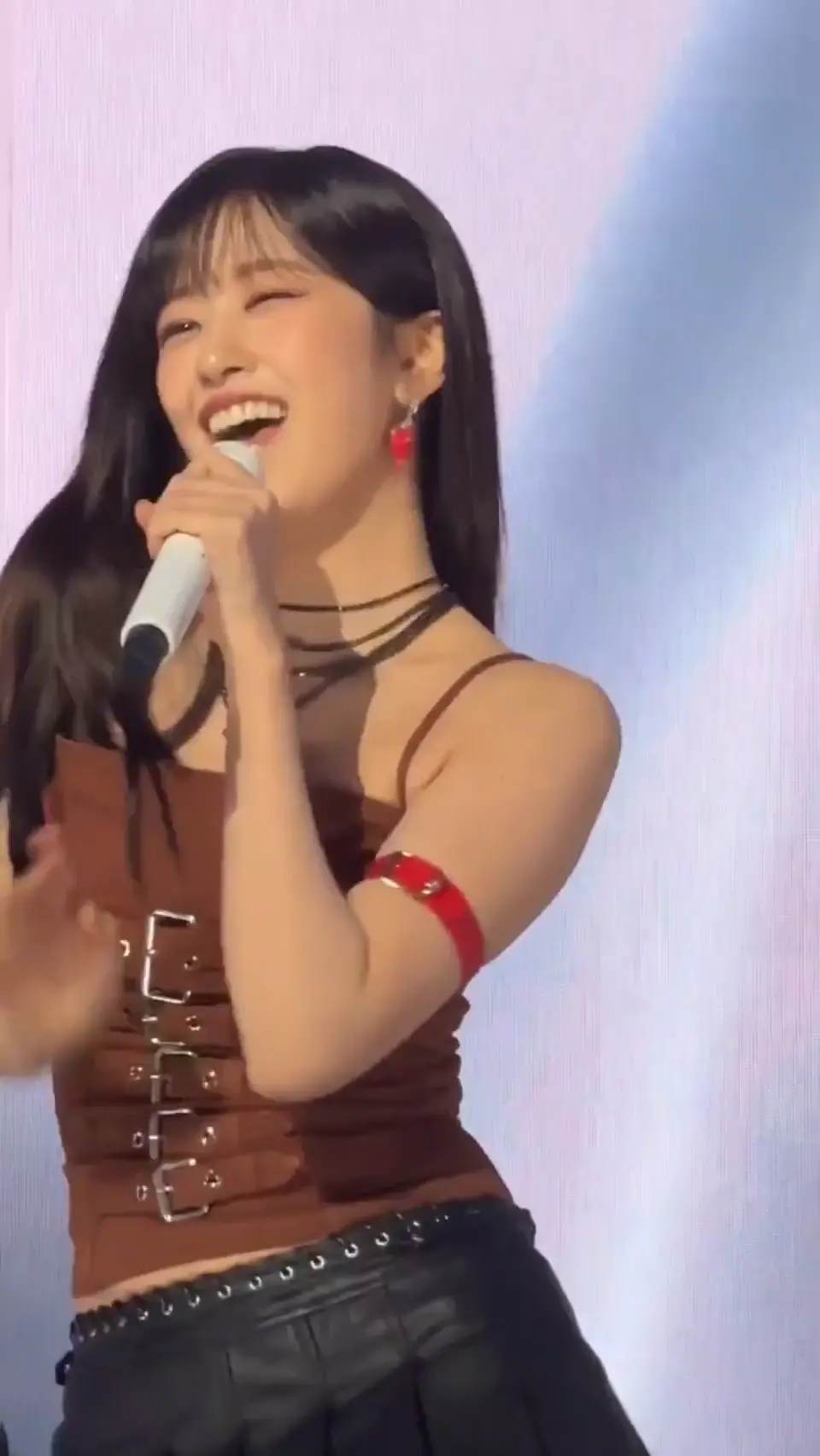 많이 섹시했던 안유진 무대 - 모두의 광장 - 엠봉