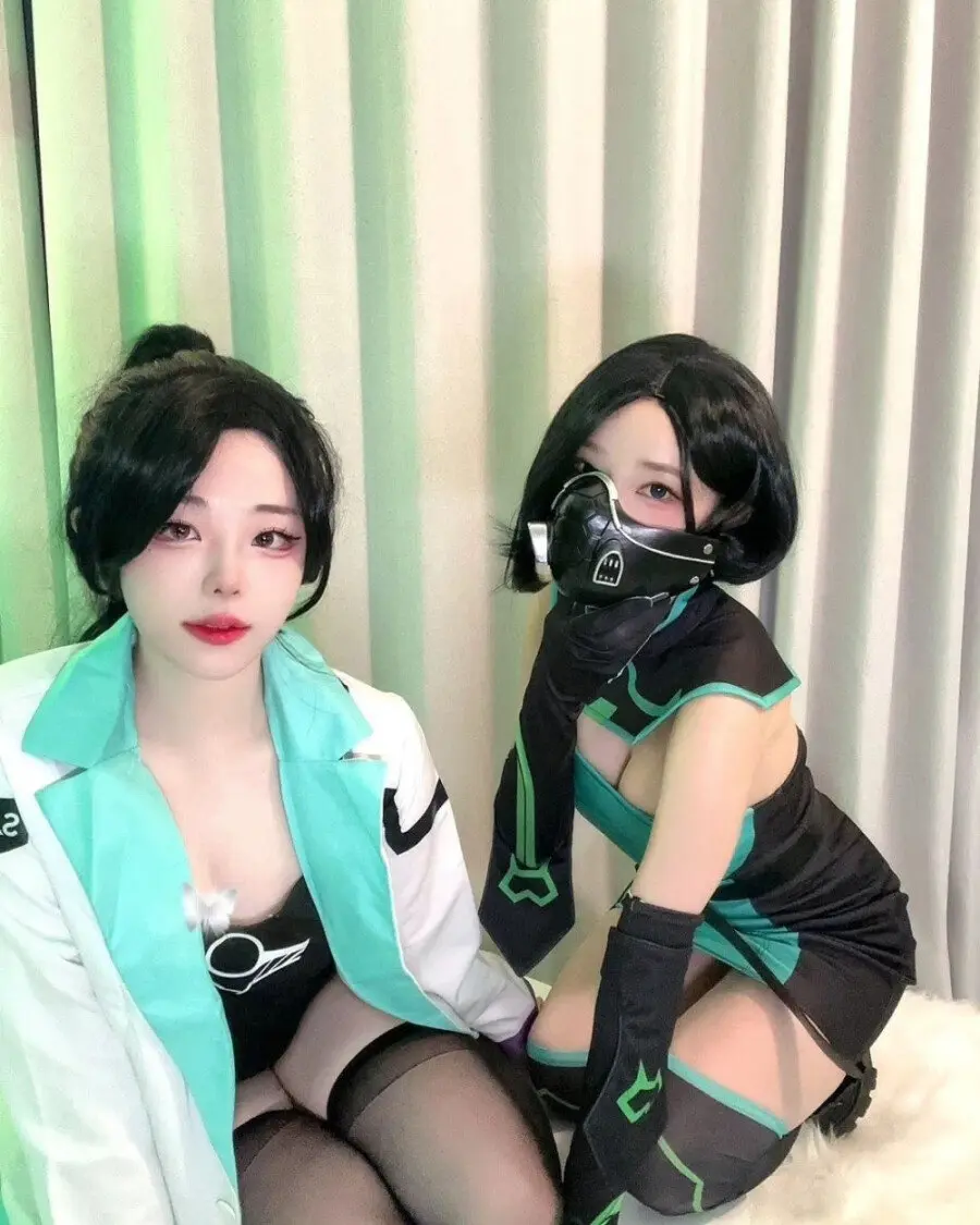 QWER 마젠타 & 냥뇽녕냥 히나 발로란트 캐릭터 코스프레 약한 노출 - 유저방송 - 엠봉