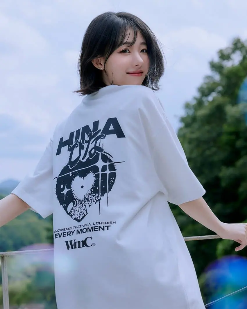 무신사 WMC x QWER 히나(냥뇽녕냥) 콜라보 화보 - 유저방송 - 엠봉