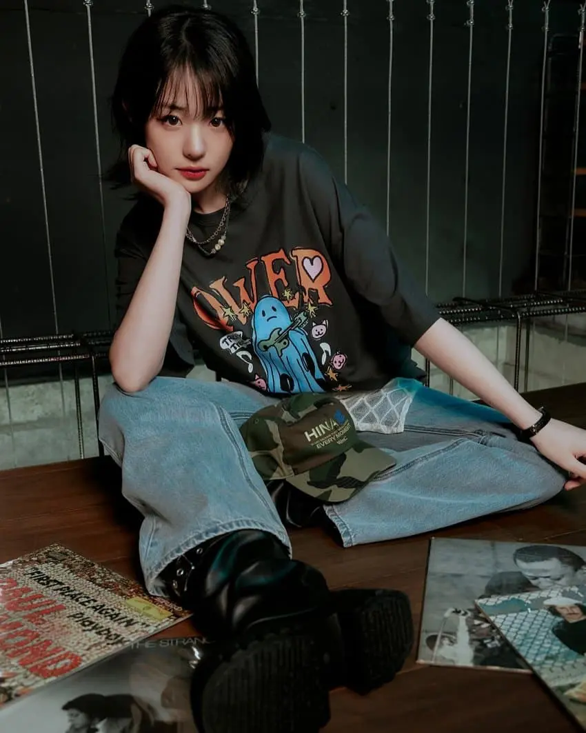 무신사 WMC x QWER 히나(냥뇽녕냥) 콜라보 화보 - 유저방송 - 엠봉