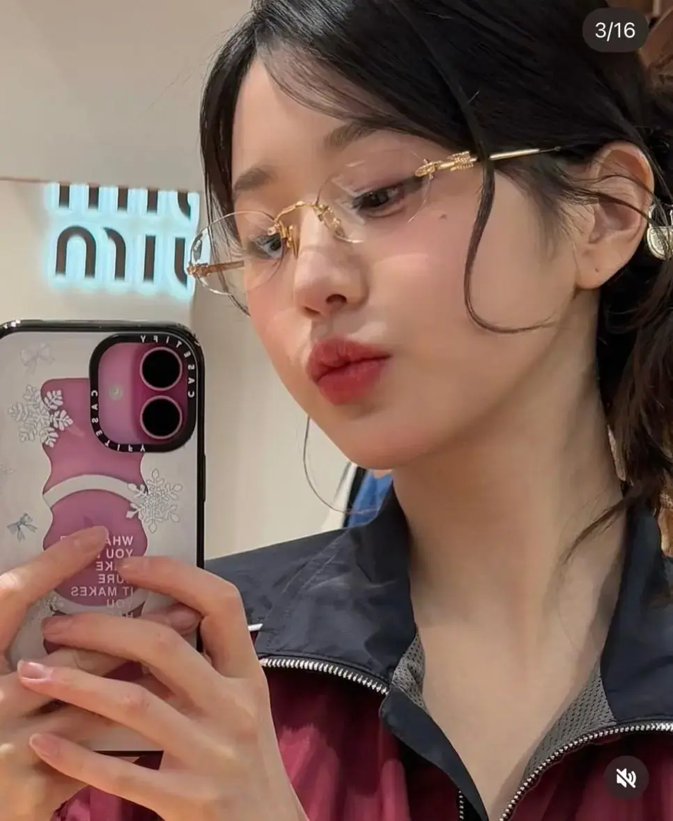 아이브 장원영 인스타 (250219) - 모두의 광장 - 엠봉